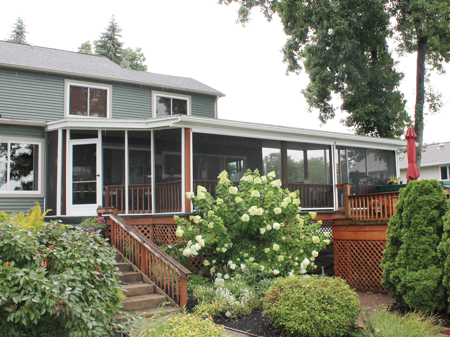 Screen Rooms - McDrake Remodeling